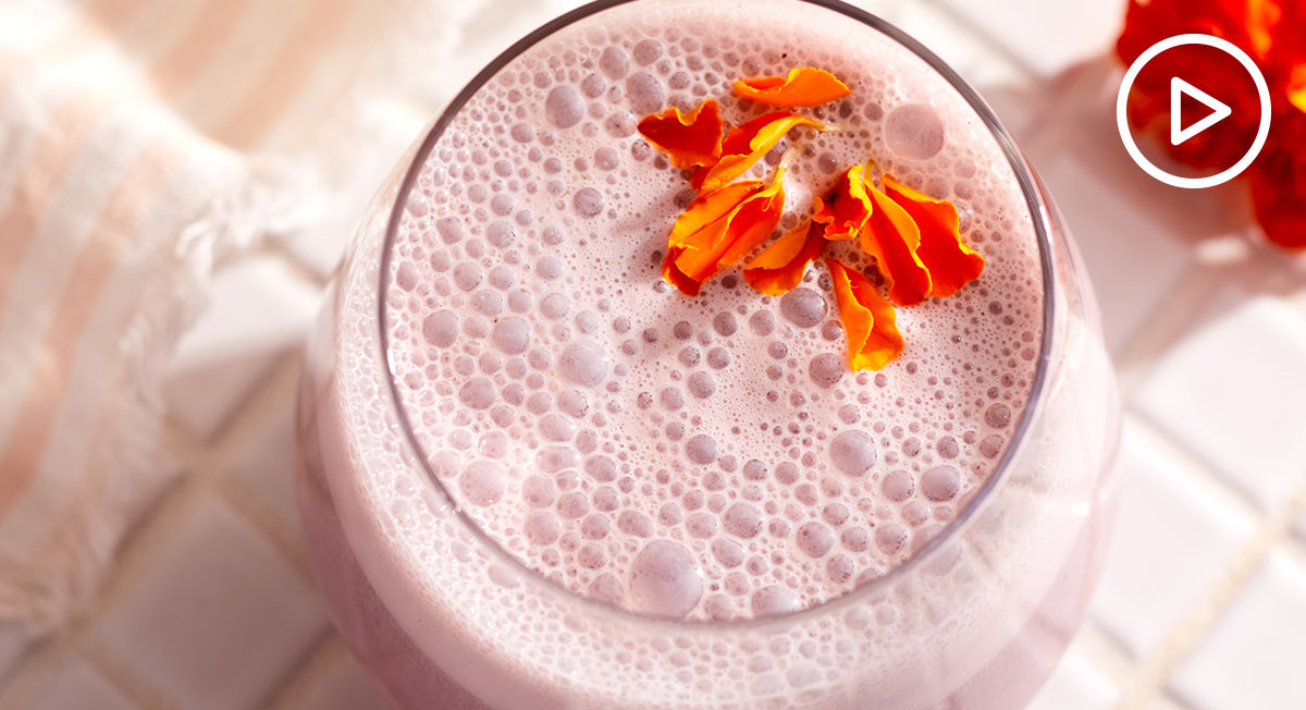 Hibiscus Rose Moon Milk Recipe | Thrive Market