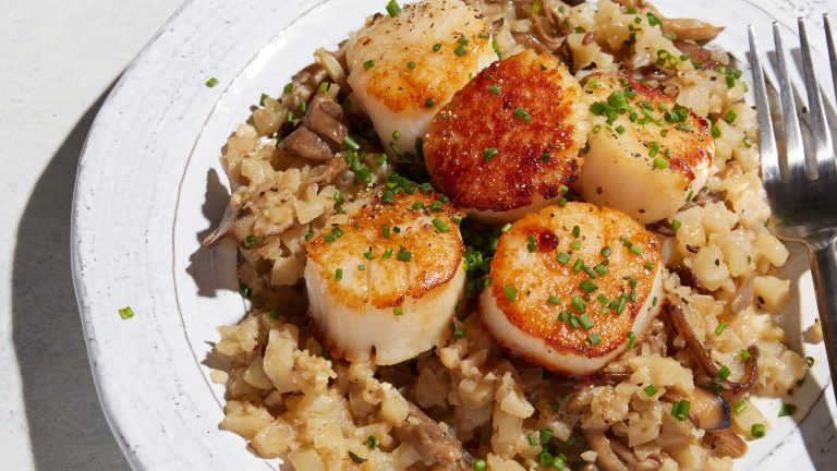 Date Night In Thomas Delauers Keto Scallops And Cauliflower Risotto
