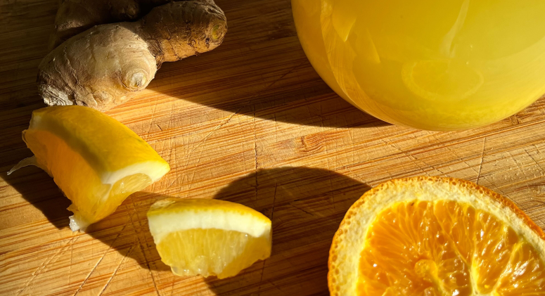 Immunity Bomb Ice Cubes with Turmeric, Ginger, and Raw Honey | Thrive ...