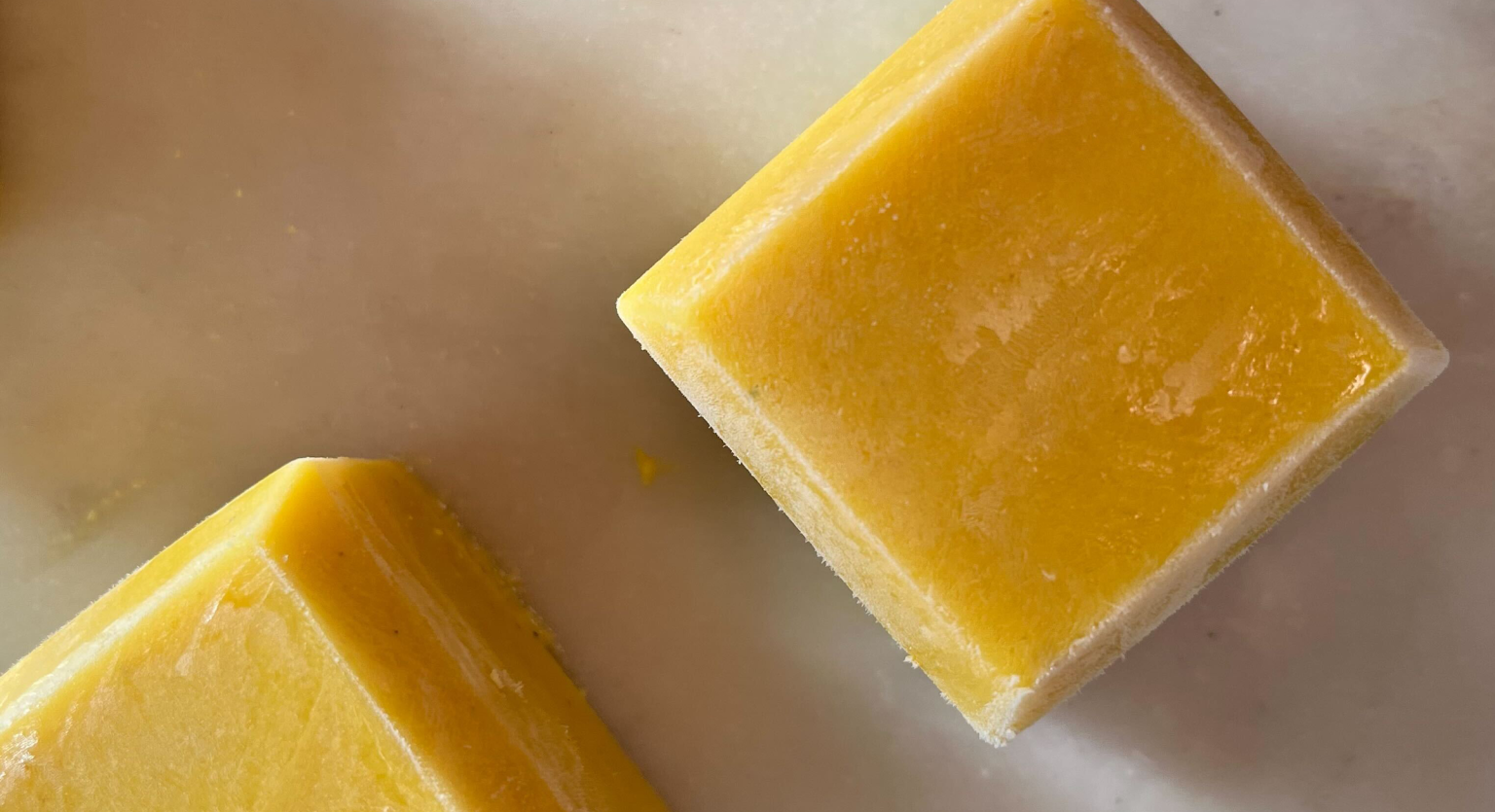 Immunity Bomb Ice Cubes with Turmeric, Ginger, and Raw Honey | Thrive ...