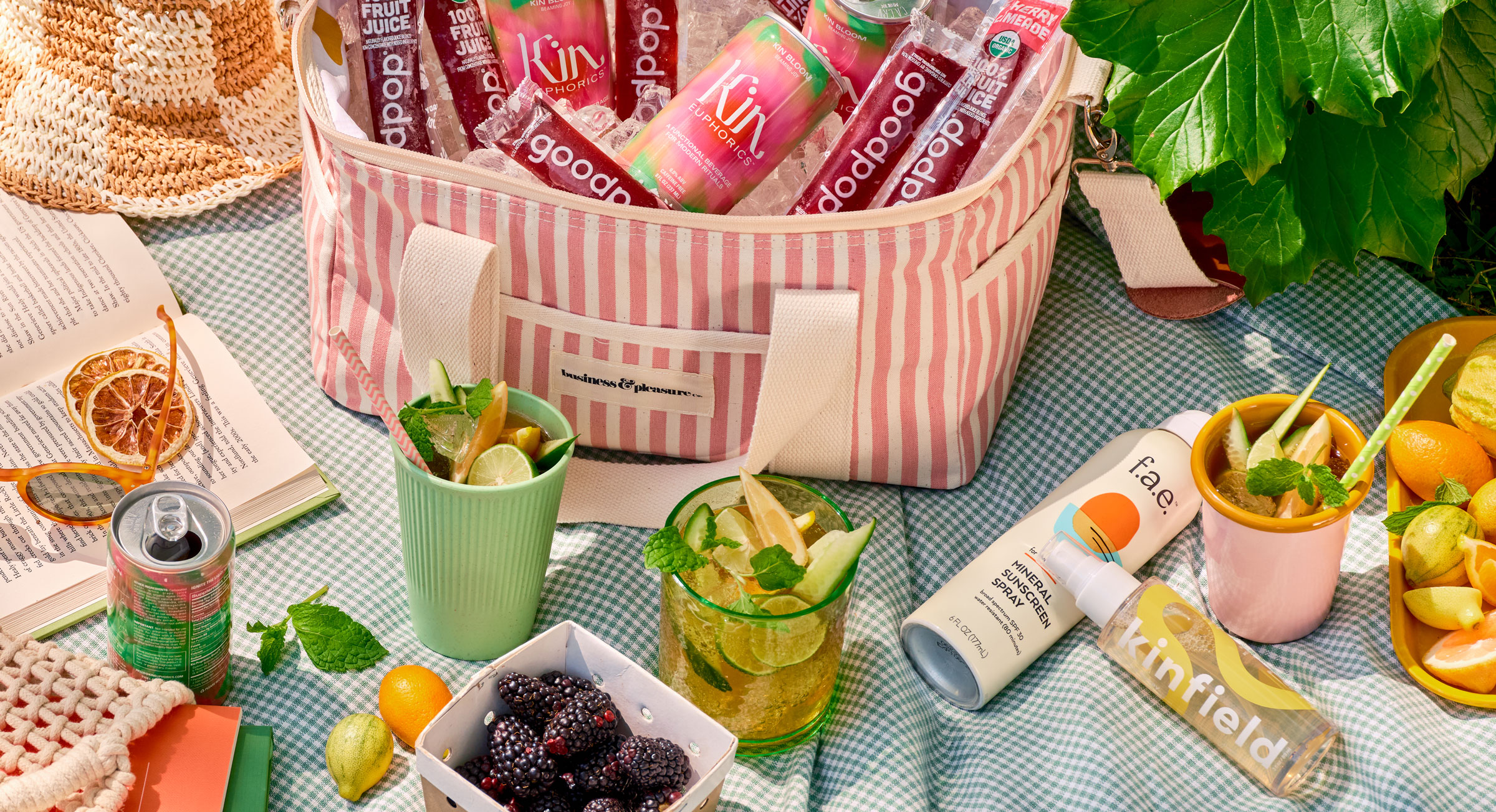 Here's How to Pack the Perfect Picnic | Thrive Market